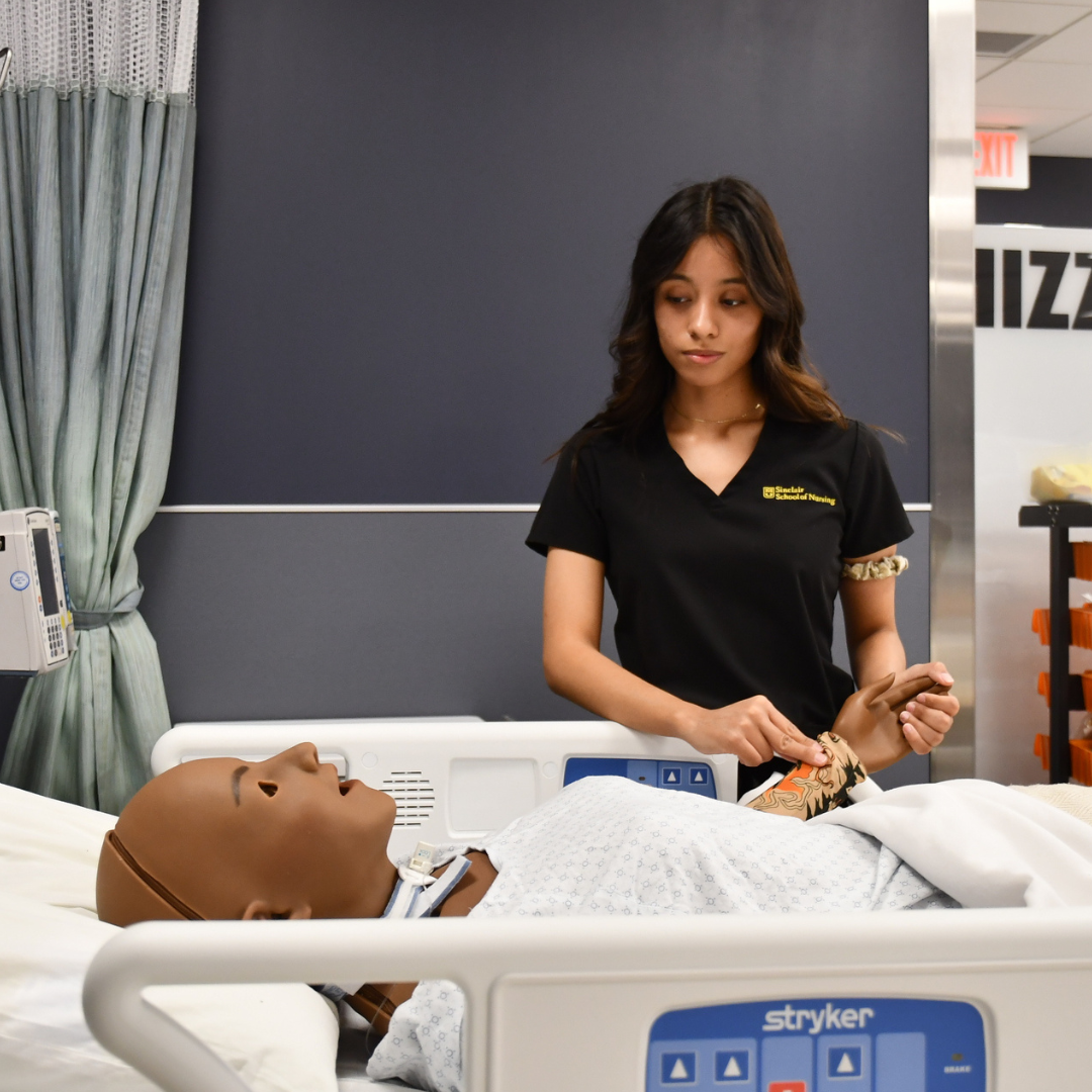 First-Generation Week: Mena Castro